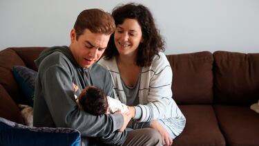 Pour toi Flora (version en anishinaabemowin) | Séries | ICI TOU.TV